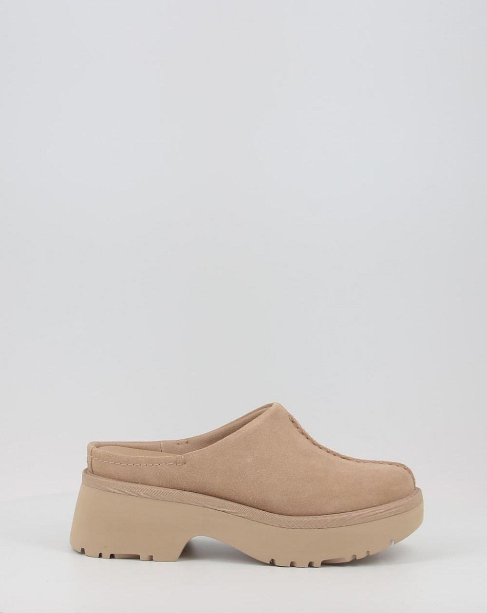 Mules Ugg SPRING COTTAGE CLOG SAND Beig. Zapatos Obi