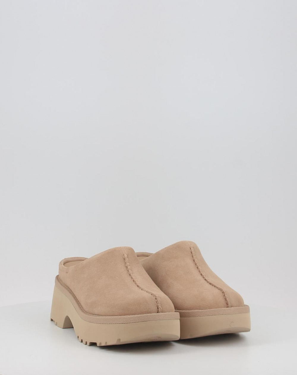 Mules Ugg SPRING COTTAGE CLOG SAND Beig. Zapatos Obi